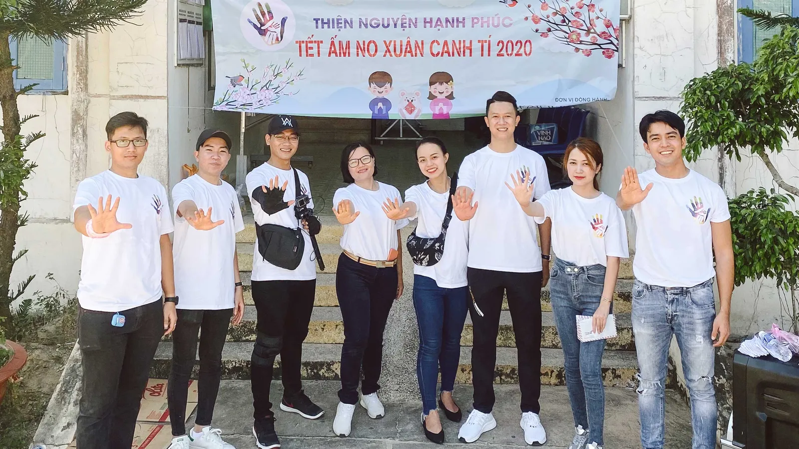 "Tết ấm no xuân Canh Tí 2020" - WOWWEEKEND đồng hành cùng nhóm tình ...
