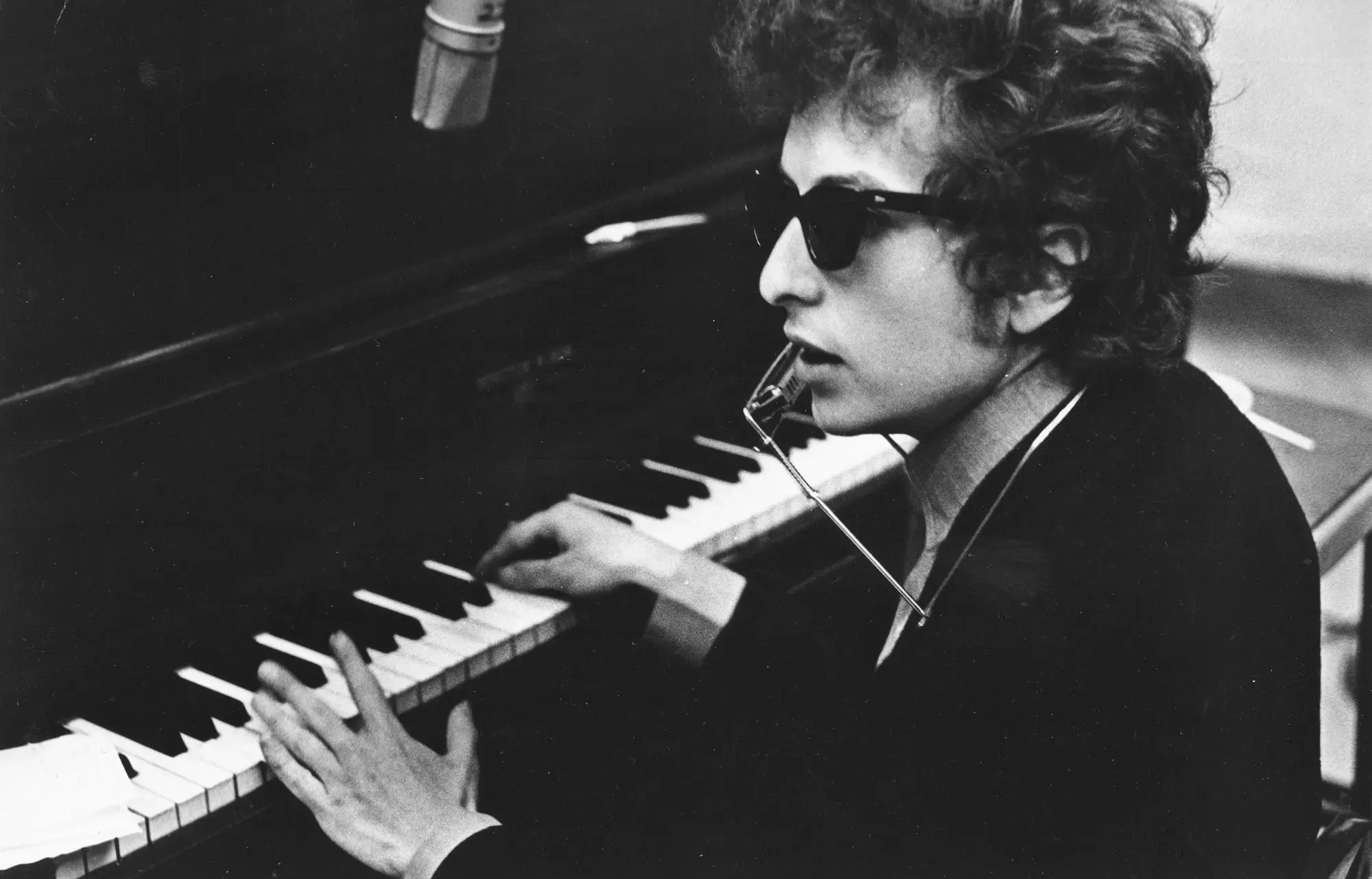 Bob Dylan - Từ huyền thoại Rock "n" Roll đến một di sản văn chương đồ ...